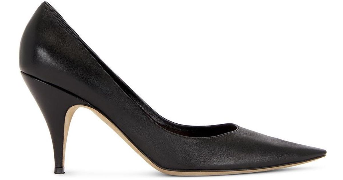The Row Liisa Pump in Black | Lyst