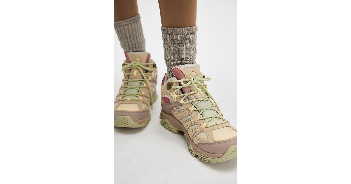 Merrell Moab 3 Mid Waterproof Boots in Green | Lyst UK