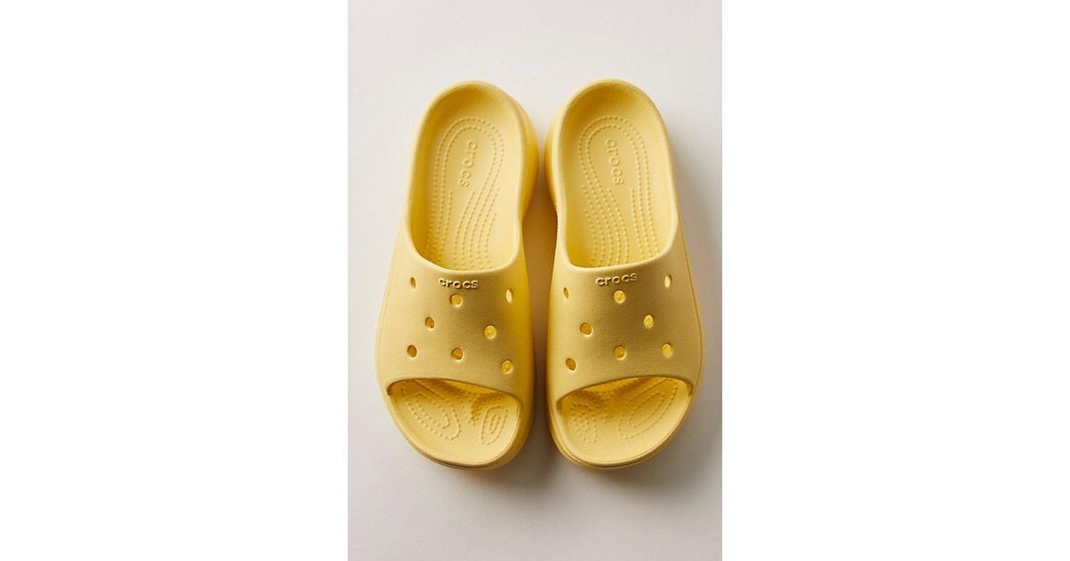 Crocs™ Bae Slides in Yellow | Lyst UK
