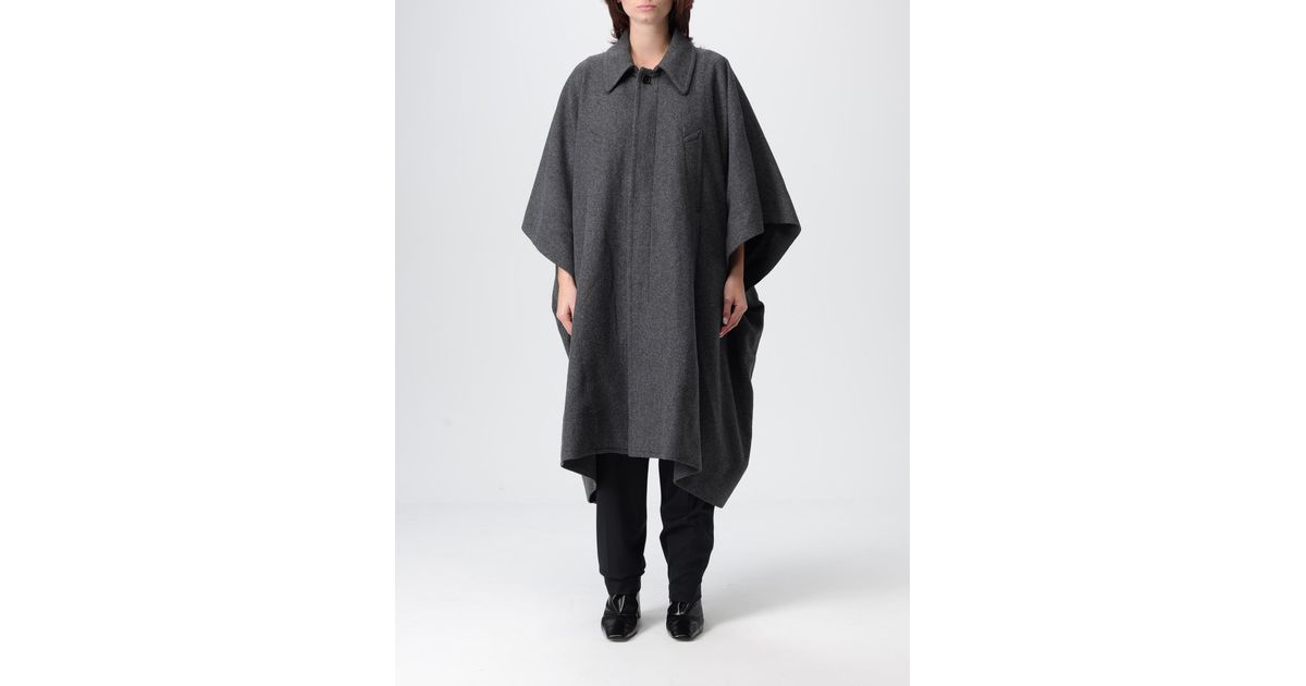 MM6 by Maison Margiela Cape in Black | Lyst UK