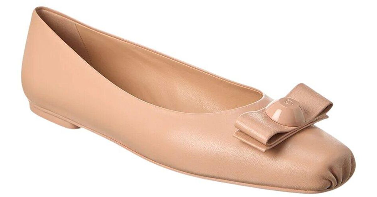 Ferragamo Pina Leather Ballerina Flat in Pink | Lyst