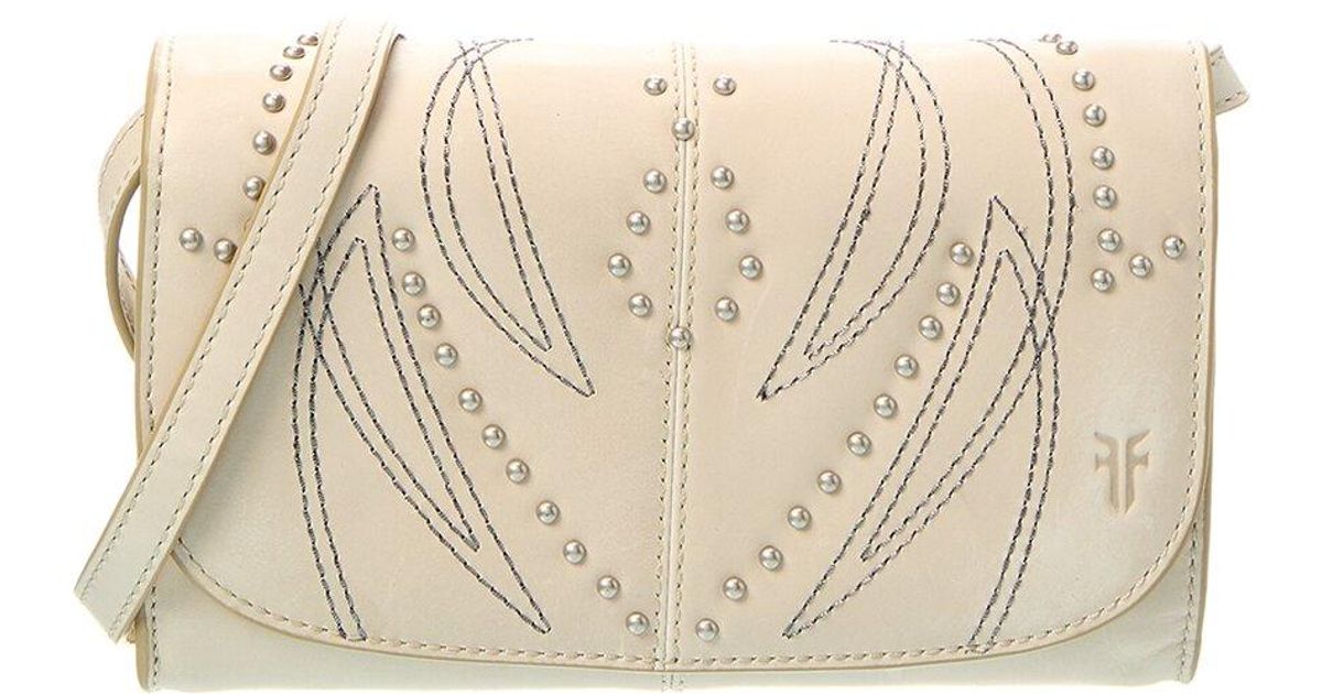 Frye Sara Leather Wallet Crossbody in Natural | Lyst UK