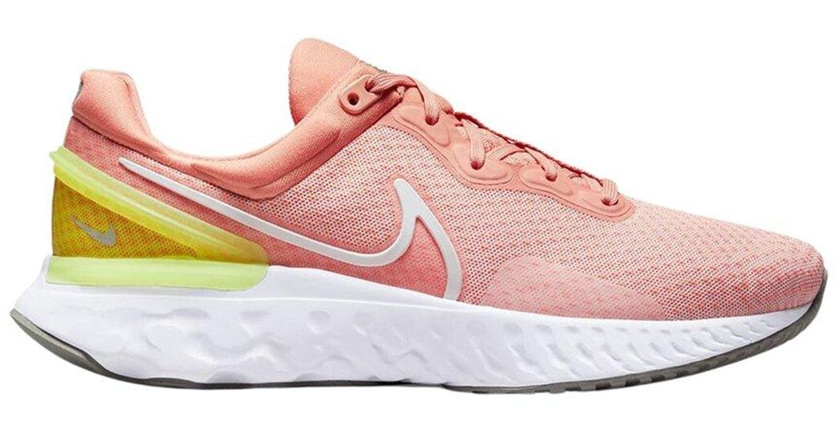 Nike React Miler 3 Mesh Sneaker in Pink | Lyst