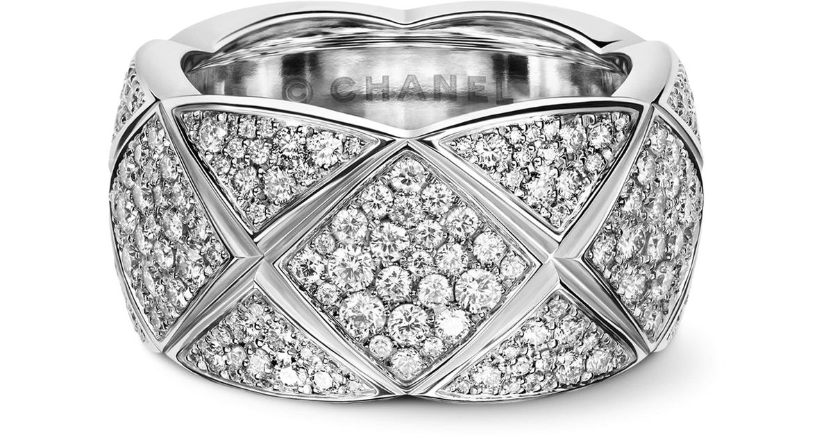 Chanel Medium And Diamond Coco Crush Ring in Grey | Lyst UK