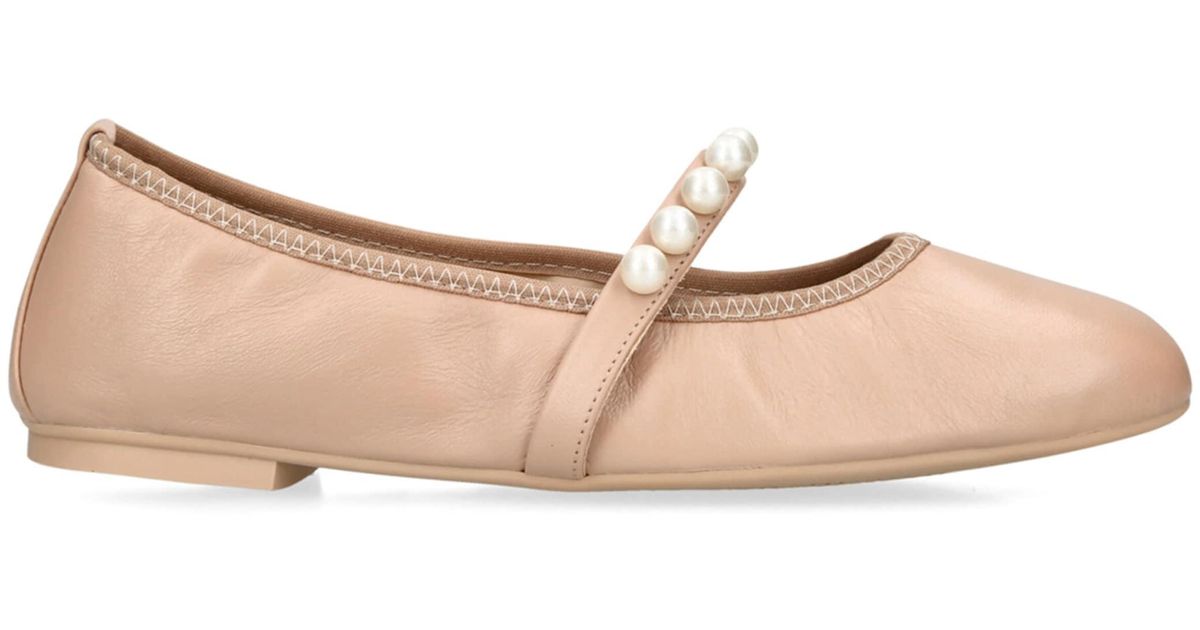 Stuart Weitzman Pearl-Embellished Goldie Ballet Flats in Natural | Lyst