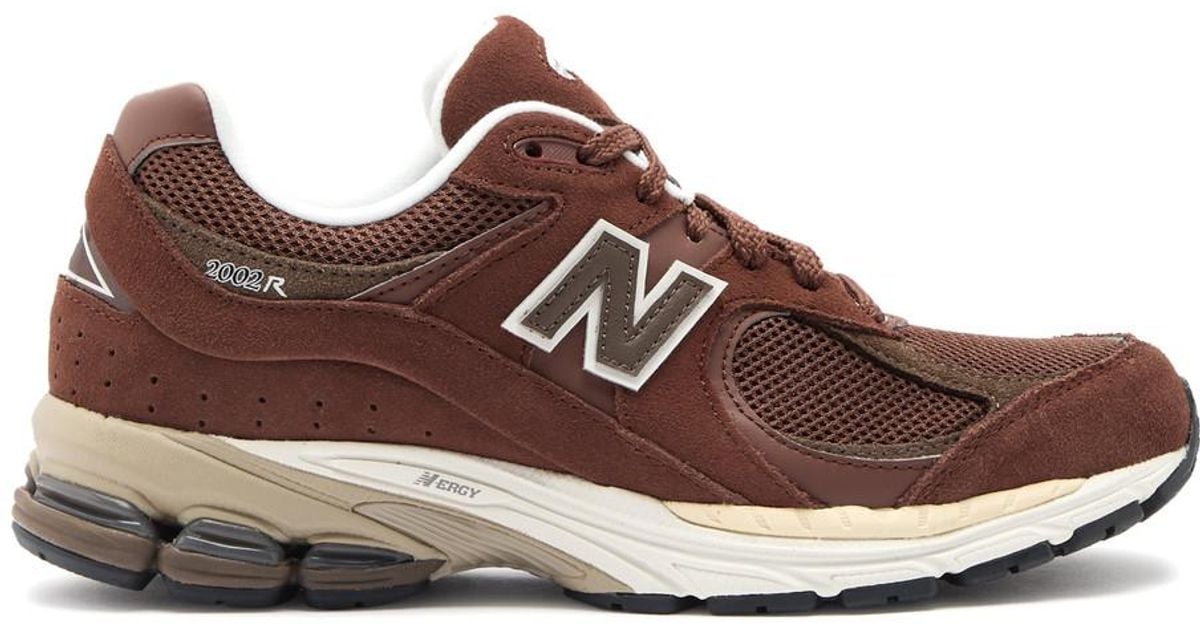 New Balance 2002R Panelled Mesh Sneakers in Brown | Lyst