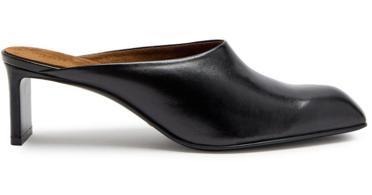 KHAITE Colt 50 Glossed Leather Mules in Black | Lyst