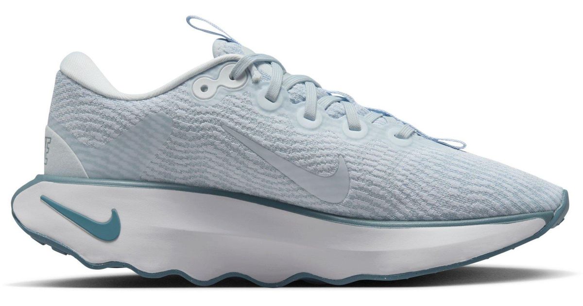 Nike Motiva Walking Shoes in Grey | Lyst UK