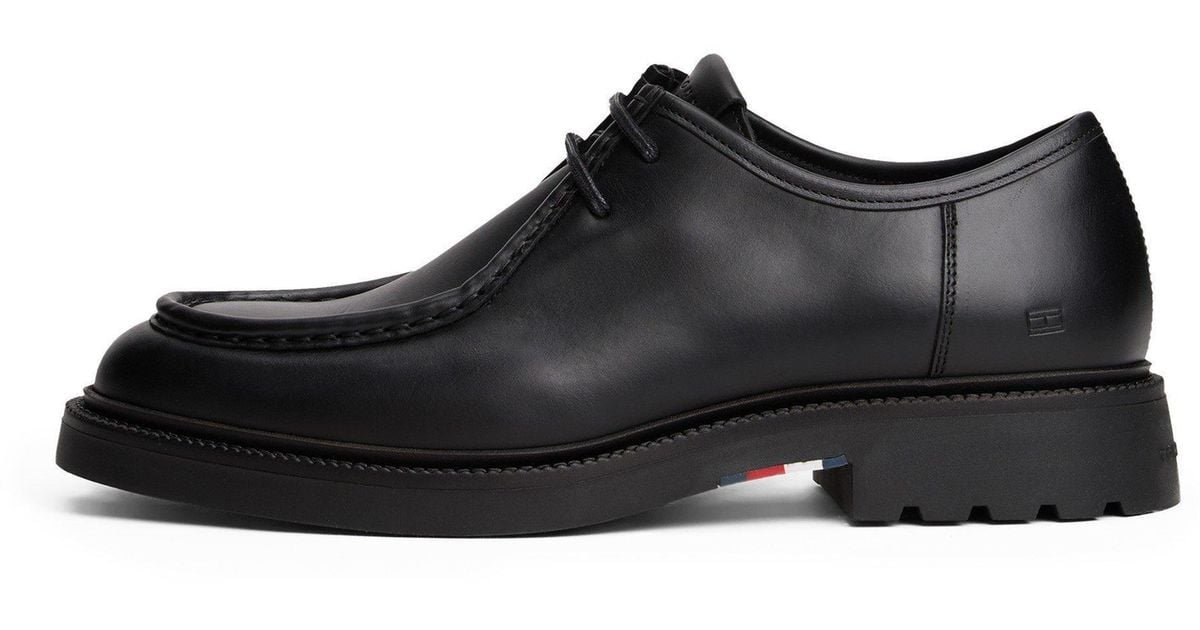Tommy Hilfiger Leather Moc Toe Formal Shoes in Black for Men | Lyst UK