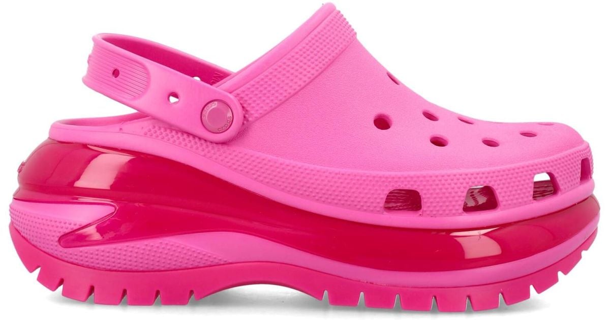 Crocs™ Classic Mega Crush Clog in Pink | Lyst