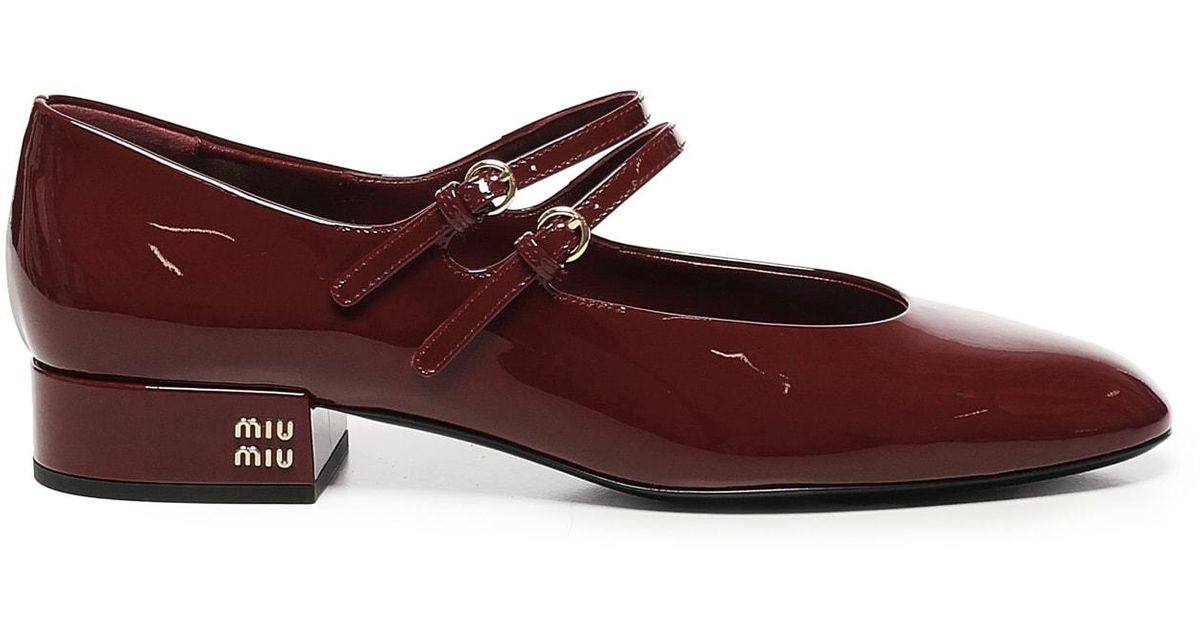 Miu Miu Patent Leather Pumps With Buckles in Brown | Lyst UK