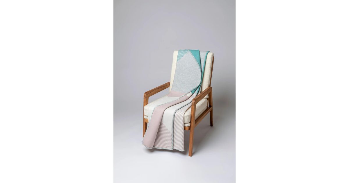 Johnstons of Elgin Blanket Stitched Geometric Throw in Blue | Lyst UK