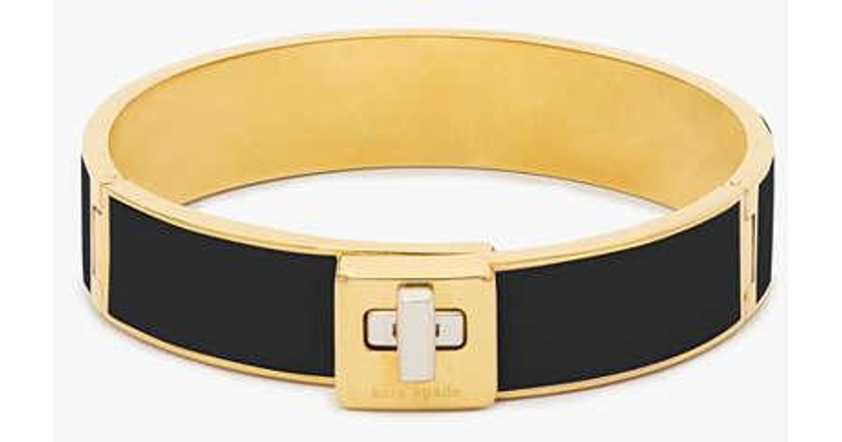 Kate Spade Phoebe Enamel Turnlock Bangle in Black | Lyst