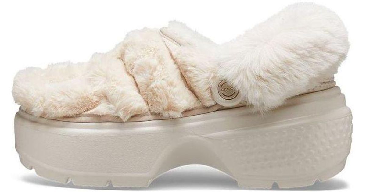 Crocs™ (Wmns) Stomp Quilted Clogs 'Stucco' in Natural | Lyst UK