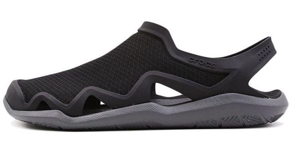 Crocs™ Swiftwater Wave Sandal Flats in Black for Men | Lyst