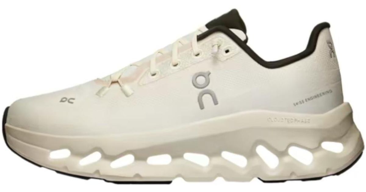 On Shoes (Wmns) Cloudtilt 'Pearl Ice' in White | Lyst