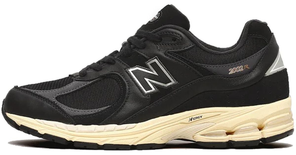 New Balance 2002R Vintage' in Black for Men | Lyst UK