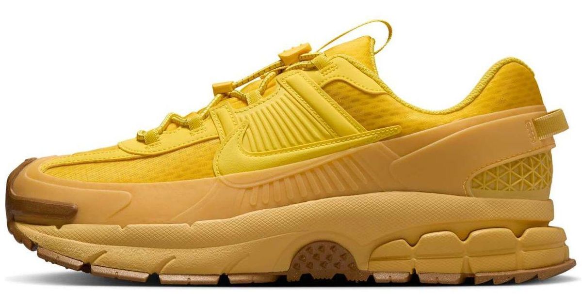 Nike Air Zoom Vomero Roam 'Lightning' in Yellow for Men | Lyst