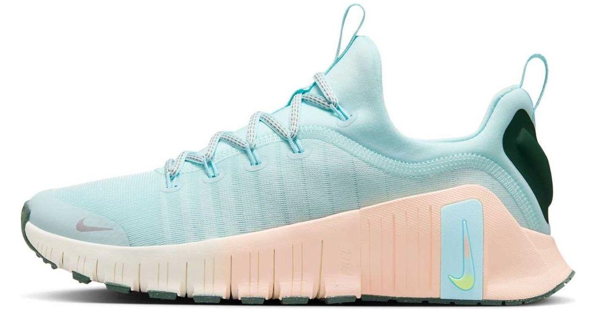 Nike (Wmns) Free Metcon 6 Premium 'Glacier Washed Coral' in Blue | Lyst