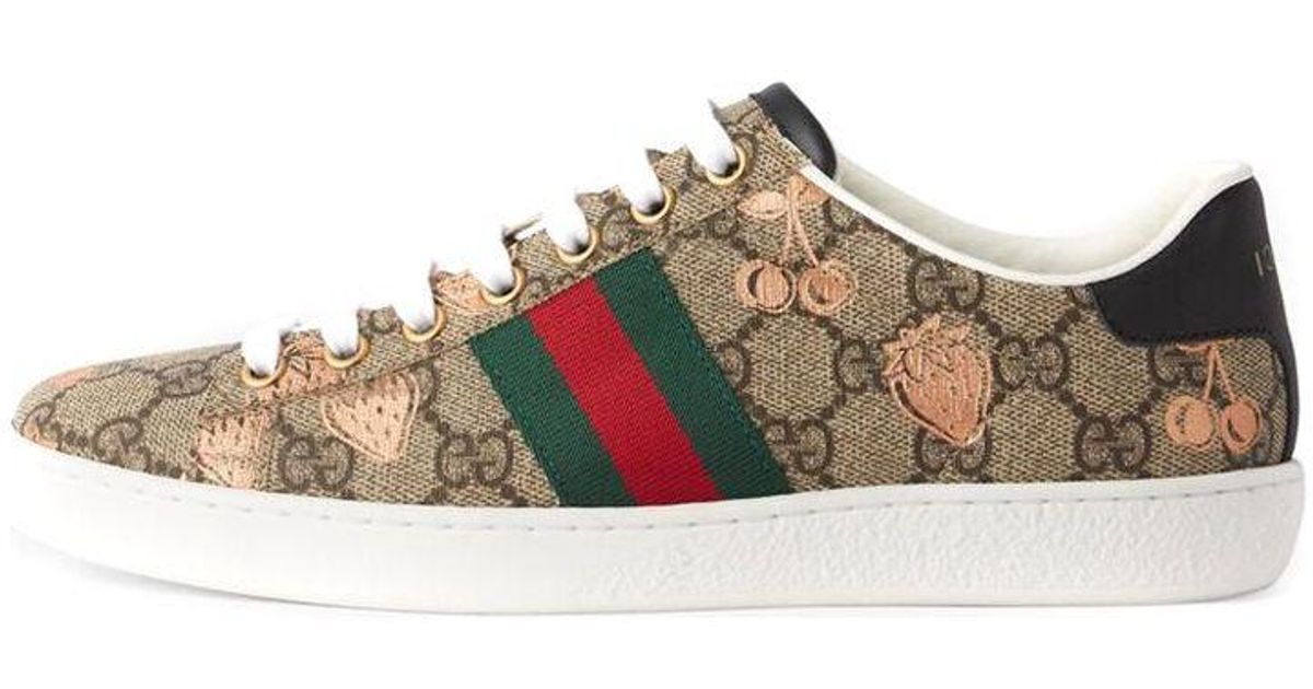 Gucci (Wmns) Ace Gg Supreme 'Berry Print' in Brown | Lyst
