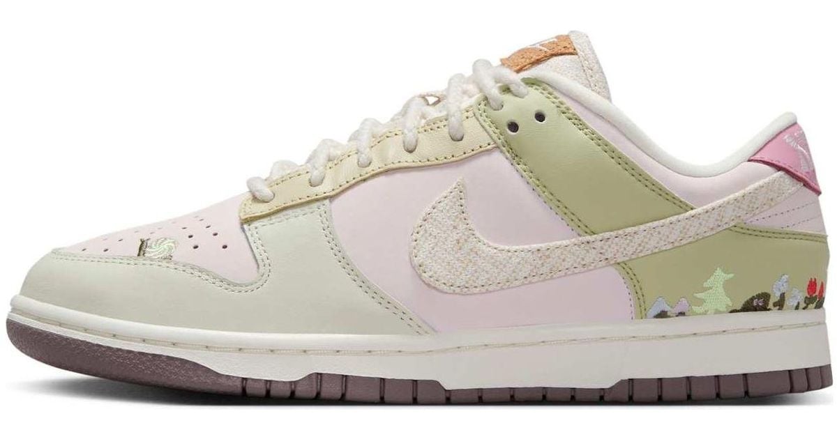 Nike (Wmns) Dunk Low 'Mushroom' in White | Lyst