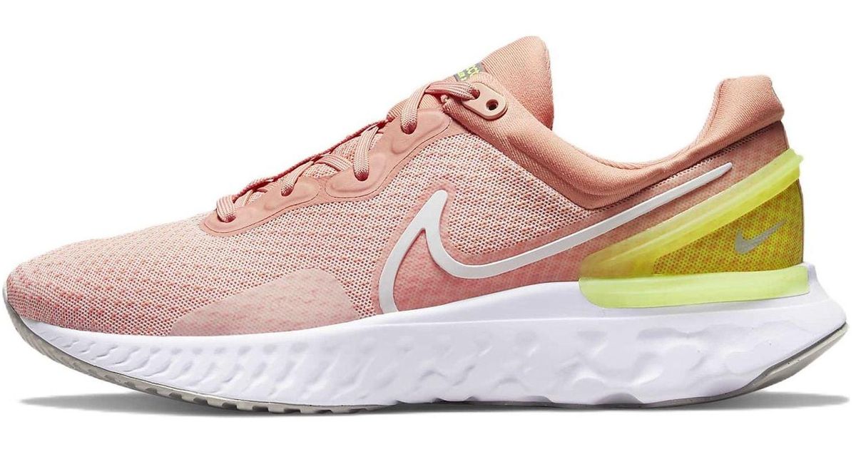 Nike React Miler 3 in Pink | Lyst