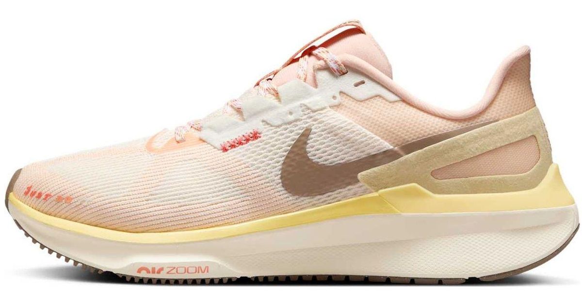 Nike (Wmns) Structure 25 'Sail Magic Ember Mink' in Natural | Lyst