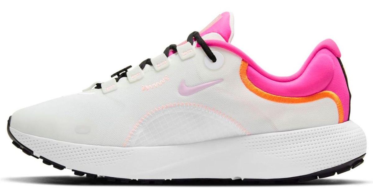 Nike (Wmns) React Escape Run 'Lunar New Year' in White | Lyst