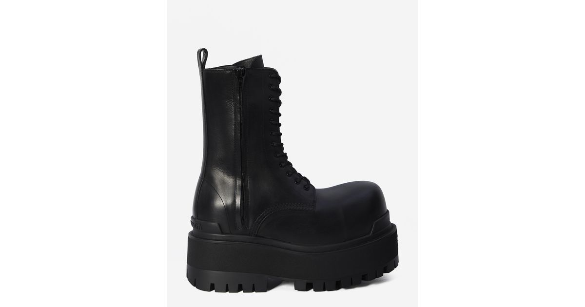 Balenciaga Giant Boots in Black for Men | Lyst