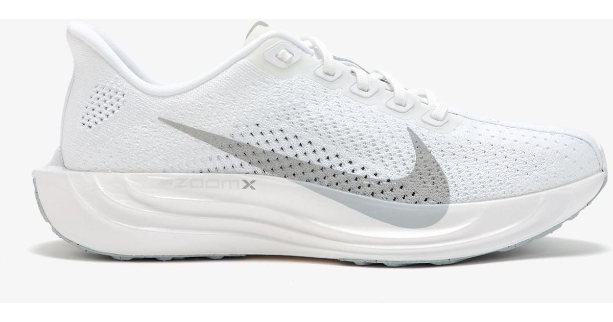 Nike Pegasus Plus Running Shoes in White | Lyst