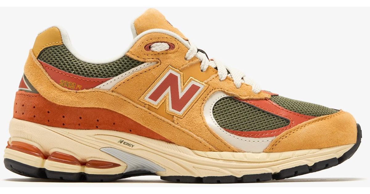 New Balance 2002R Sneakers in Yellow | Lyst