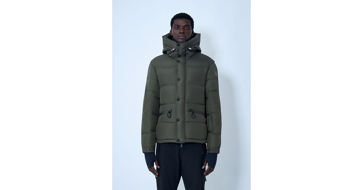 Moncler Matte Short Down Jacket in Grey for Men | Lyst UK