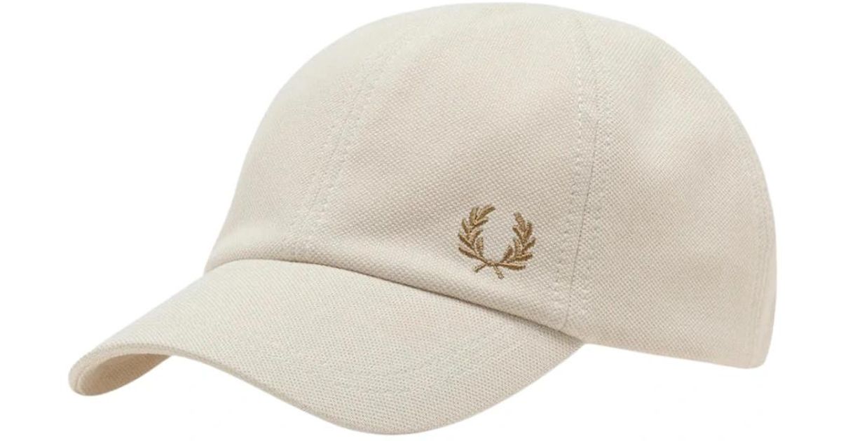 Fred Perry Laurel Wreath Oatmeal Cap in White for Men | Lyst UK