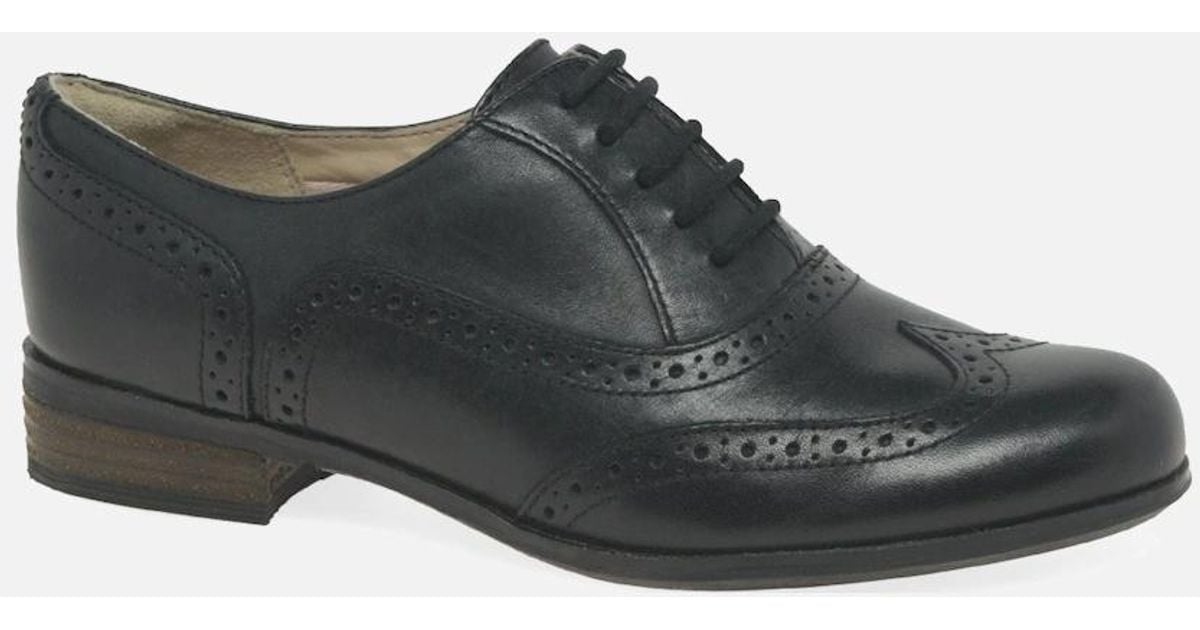 Clarks Hamble Oak Leather Lace Up Brogues in Black | Lyst UK