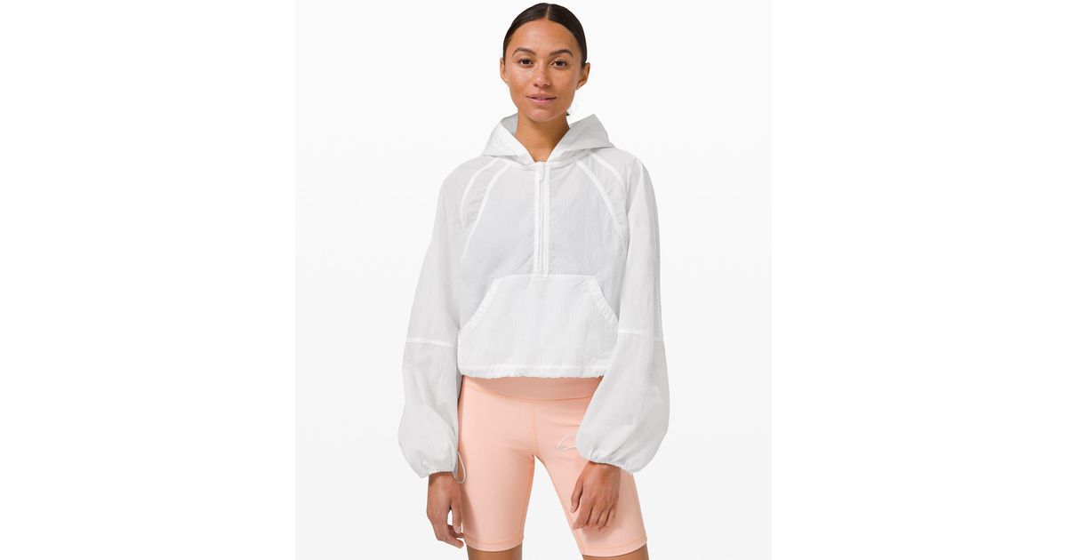 lululemon Scuba Cropped Anorak in White | Lyst