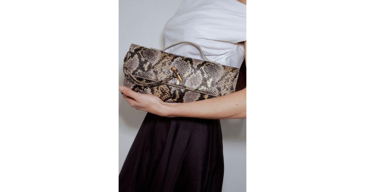 Lulus Magella Snake Print Clutch in Black | Lyst