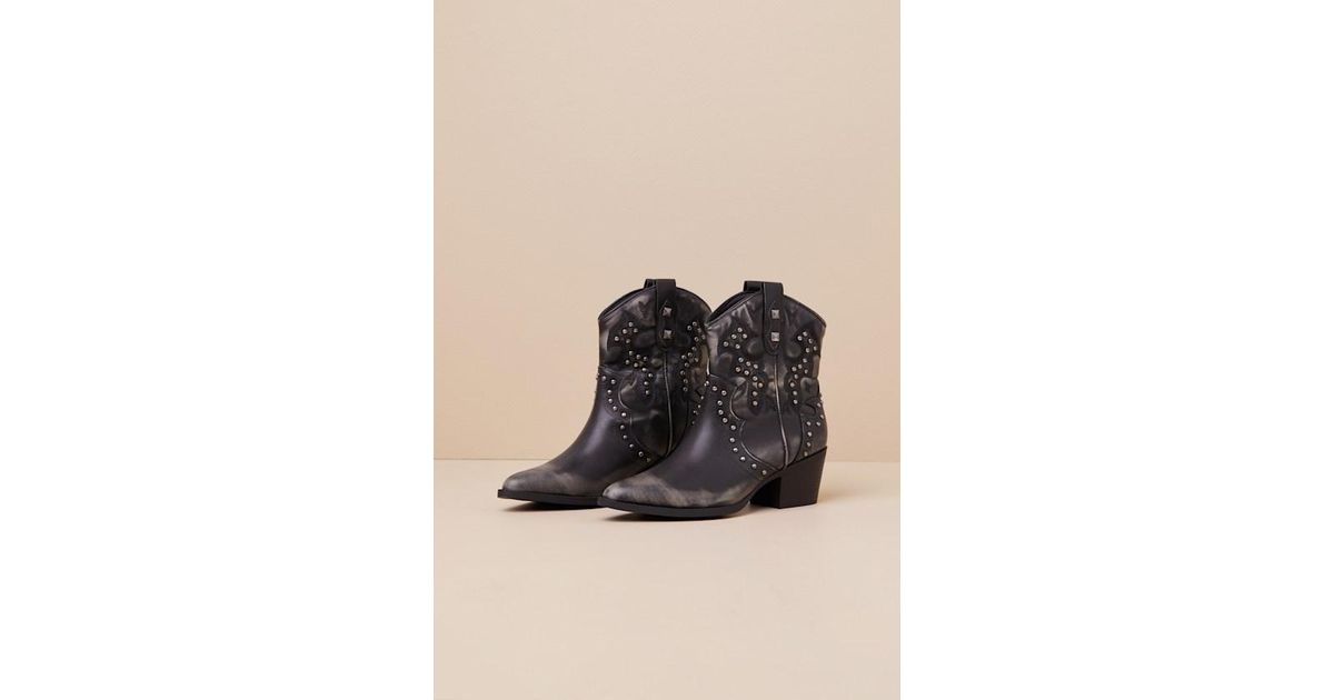 Dirty Laundry Nowhere Distressed Studded Western Ankle Boots in Black ...