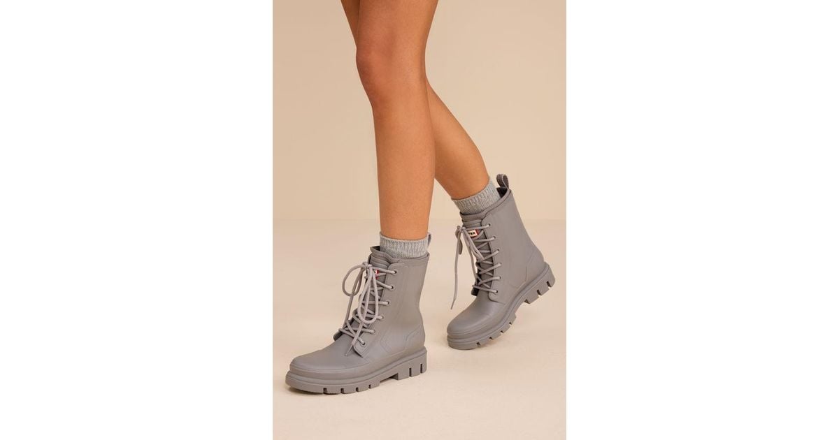 HUNTER Diana Light Rubber Lace-Up Ankle Rainboots in Gray | Lyst