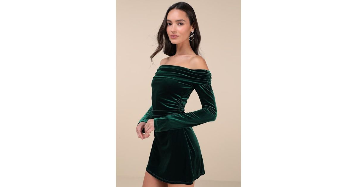 Nia Ava Emerald Velvet Off-The-Shoulder Mini Dress in Green | Lyst