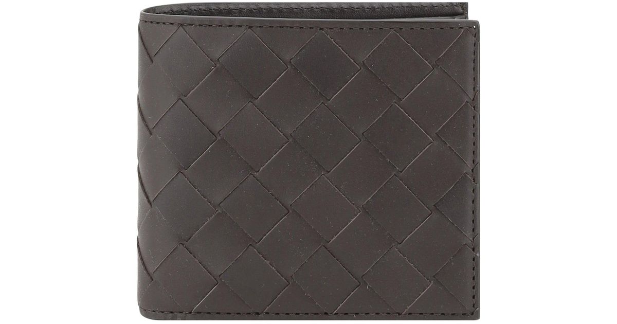 Bottega Veneta Wallet With The Iconic Intrecciato Weave in Gray for Men ...