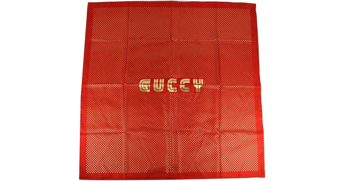 Gucci Silk With Star Print And "Guccy" Logo Scarf in Red | Lyst