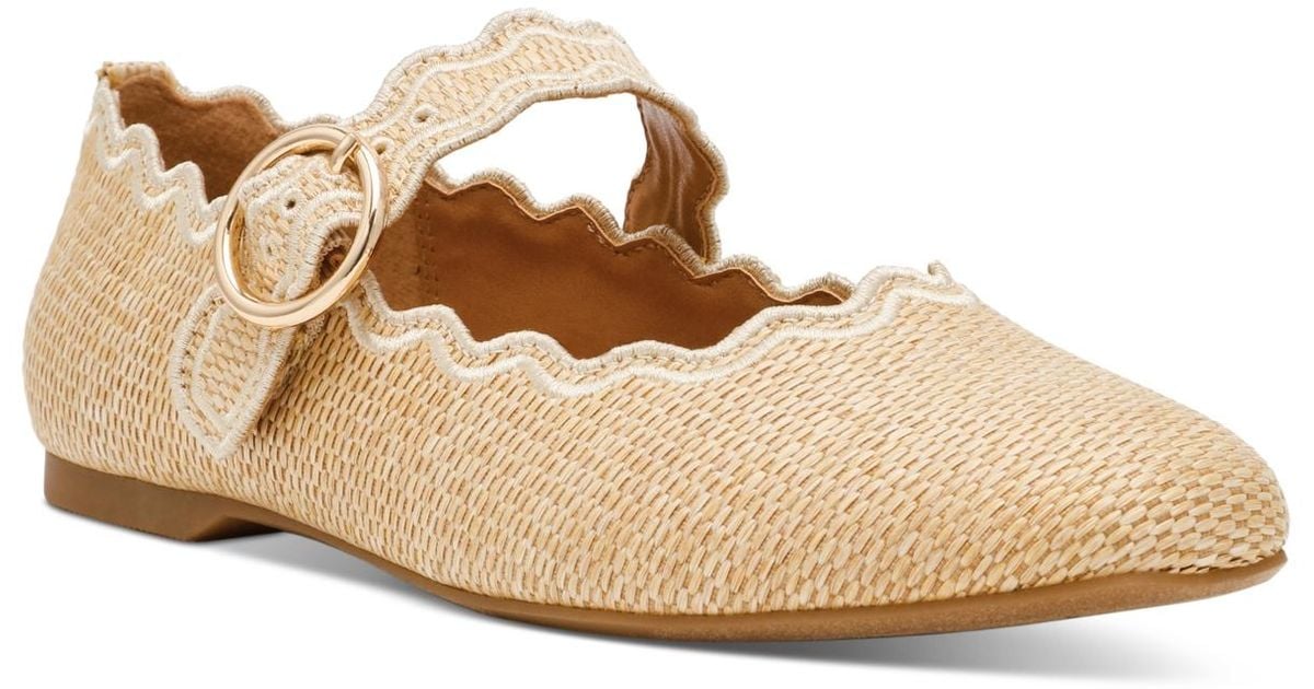 Dolce Vita Melora Buckle Scalloped Mary Jane Flats in White | Lyst