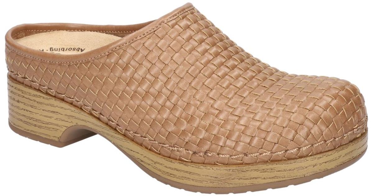 Easy Street Easy Works Soliea Slip Resistant Clogs in Brown | Lyst