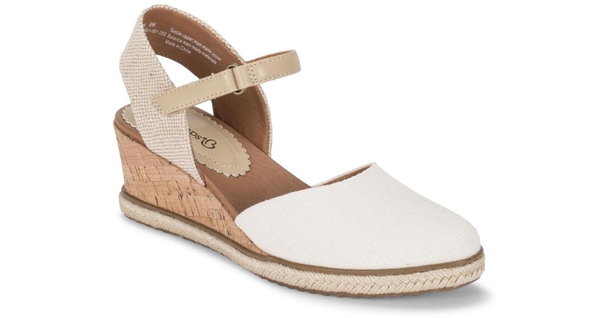 BareTraps Ocean Wedge Sandals in White | Lyst