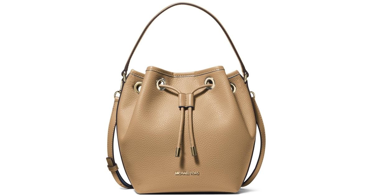 Michael Kors Avery Bucket Messenger Handbag in Natural | Lyst