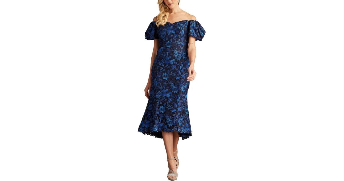 Tadashi Shoji Bavi Off-shoulder Midi Dress in Blue | Lyst