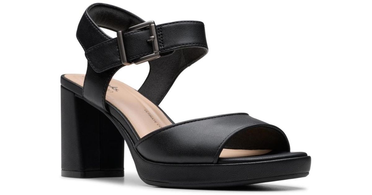 Clarks Collection Ambyrlyn Faye Block Heel Sandals in Black | Lyst