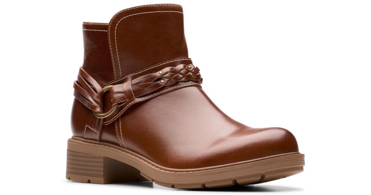 Clarks Collection Hearth Kaylie Boots in Brown | Lyst