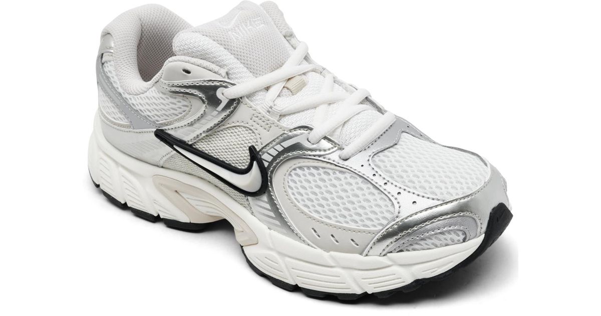 Nike V5 Rnr Casual Sneakers From Finish Line in White | Lyst