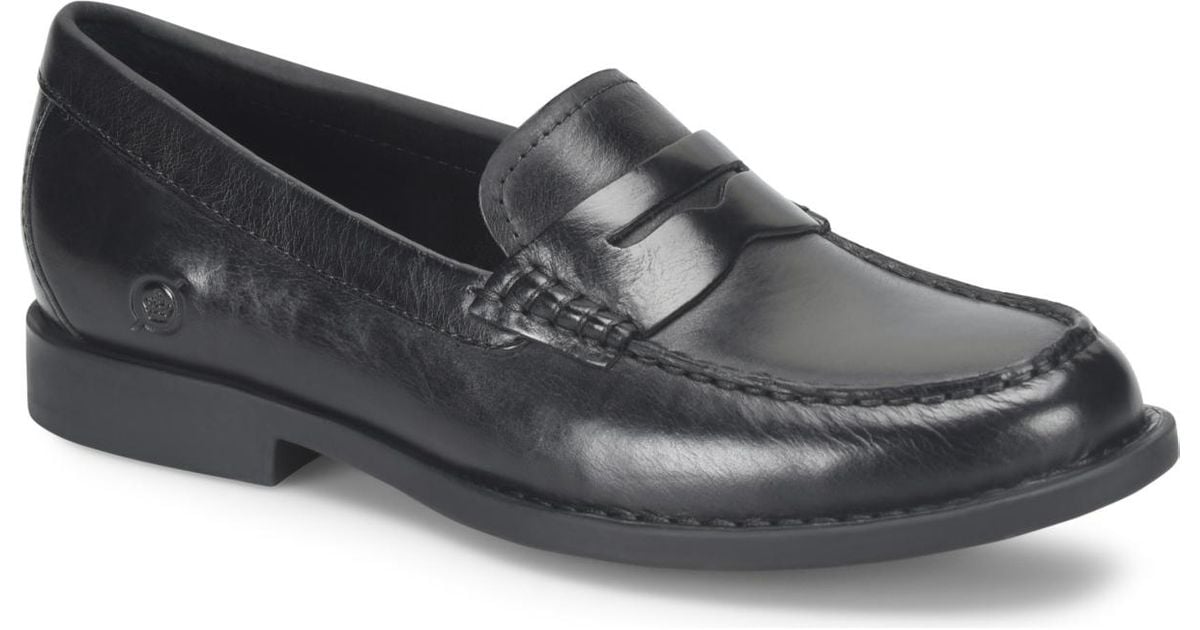 Born Macie Round Toe Loafer in Black | Lyst